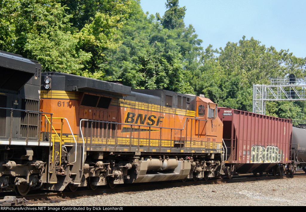 BNSF 611
